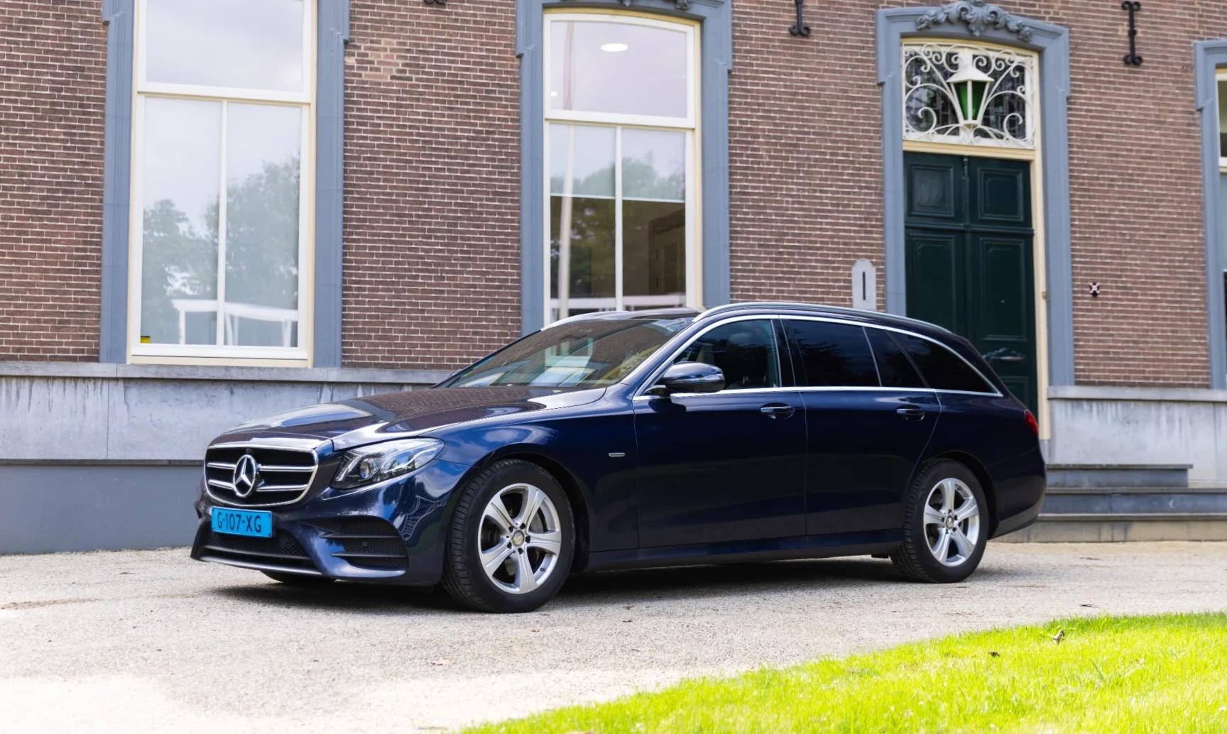 Taxi Veldhoven - Vemo - Chauffeured Services